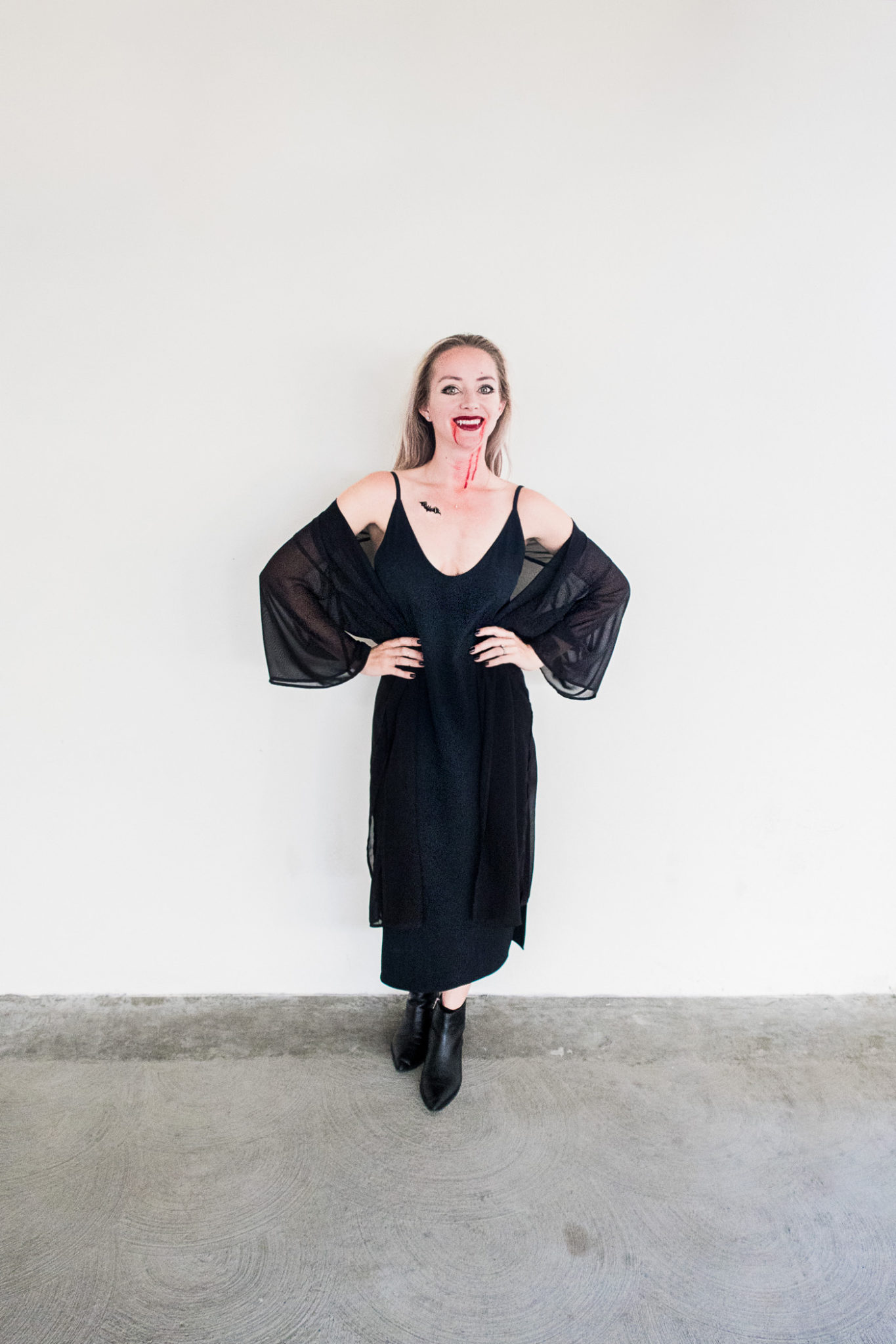Last Minute Minimal Halloween Costumes - Hej Doll | Simple modern ...